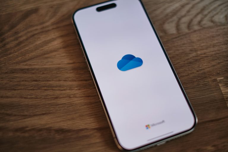 Microsoft OneDrive Explained: What it is and how it works | Timewade